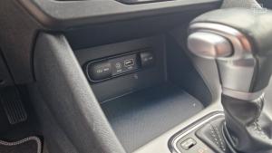 Blue Kia Niro 2018 in Siauliai, with an engine capacity of 1.60 L and mileage of 230 thousand km for 11500 €, photo 22 on AUTOMOTO.COM.LV