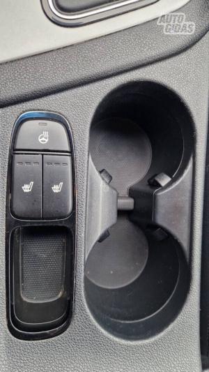 Blue Kia Niro 2018 in Siauliai, with an engine capacity of 1.60 L and mileage of 230 thousand km for 11500 €, photo 23 on AUTOMOTO.COM.LV