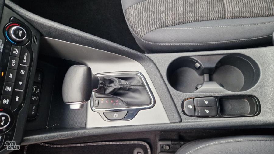 Blue Kia Niro 2018 in Siauliai, with an engine capacity of 1.60 L and mileage of 230 thousand km for 11500 €, photo 27 on AUTOMOTO.COM.LV