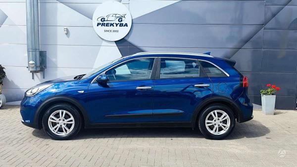 Blue Kia Niro 2018 in Kaunas, with an engine capacity of 1.60 L and mileage of 197 thousand km for 11950 €, photo 6 on AUTOMOTO.COM.LV