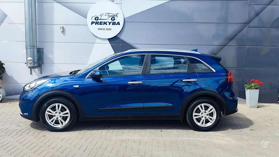 Blue Kia Niro 2018 in Kaunas, with an engine capacity of 1.60 L and mileage of 197 thousand km for 11950 €, photo 7 on AUTOMOTO.COM.LV