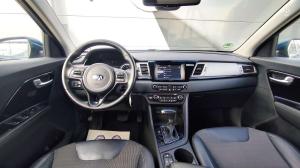 Blue Kia Niro 2018 in Kaunas, with an engine capacity of 1.60 L and mileage of 197 thousand km for 11950 €, photo 12 on AUTOMOTO.COM.LV