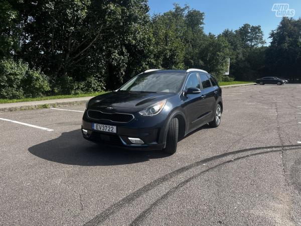 Zils Kia Niro 2018 Viļņa, ar dzinēja tilpumu 1.60 L un nobraukumu 140 tūkst. km par 13200 €, foto  vietnē AUTOMOTO.COM.LV