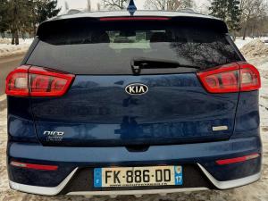 Blue Kia Niro 2019 in Taurage, with an engine capacity of 1.59 L and mileage of 217 thousand km for 7800 €, photo 8 on AUTOMOTO.COM.LV