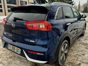 Blue Kia Niro 2019 in Taurage, with an engine capacity of 1.59 L and mileage of 217 thousand km for 7800 €, photo 9 on AUTOMOTO.COM.LV