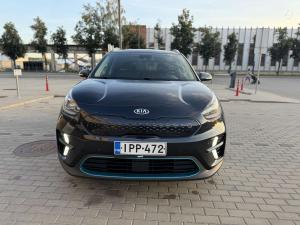 Blue Kia Niro 2019 in Kaunas, with an engine capacity of 0.00 L and mileage of 360 thousand km for 12450 €, photo 3 on AUTOMOTO.COM.LV