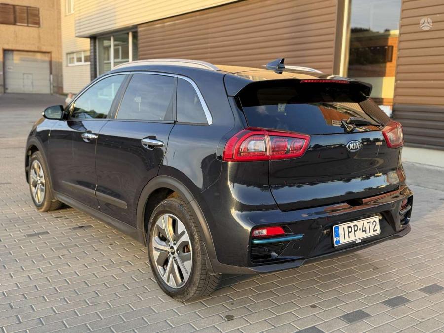 Blue Kia Niro 2019 in Kaunas, with an engine capacity of 0.00 L and mileage of 360 thousand km for 12450 €, photo 7 on AUTOMOTO.COM.LV