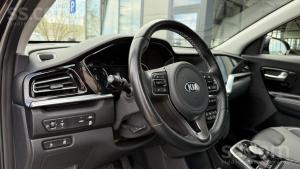 Blue Kia Niro 2020 in Riga, with an engine capacity of 0.00 L and mileage of 142 thousand km for 15900 €, photo 18 on AUTOMOTO.COM.LV