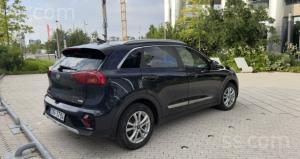 Zils Kia Niro 2020 Rīga, ar dzinēja tilpumu 1.60 L un nobraukumu 65 tūkst. km par 18500 €, foto 6 vietnē AUTOMOTO.COM.LV