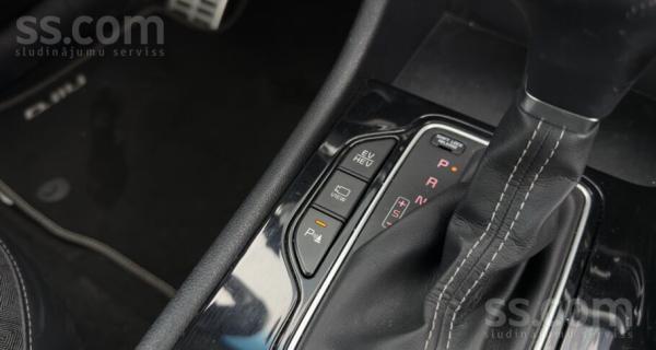 Blue Kia Niro 2020 in Riga, with an engine capacity of 1.60 L and mileage of 65 thousand km for 18500 €, photo 8 on AUTOMOTO.COM.LV