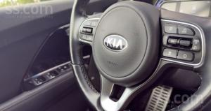 Zils Kia Niro 2020 Rīga, ar dzinēja tilpumu 1.60 L un nobraukumu 65 tūkst. km par 18500 €, foto 10 vietnē AUTOMOTO.COM.LV