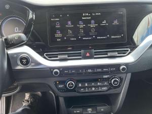 Blue Kia Niro 2020 in Taurage, with an engine capacity of 0.00 L and mileage of 212 thousand km for 12600 €, photo 18 on AUTOMOTO.COM.LV