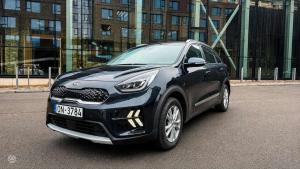Синий Киа Niro 2020 в Рига, объемом двигателя 1.58 л и пробегом 65 тыс. км за 18490 €, фото  на AUTOMOTO.COM.LV