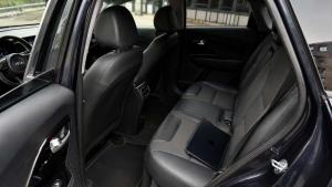 Blue Kia Niro 2020 in Riga, with an engine capacity of 1.58 L and mileage of 65 thousand km for 18490 €, photo 8 on AUTOMOTO.COM.LV
