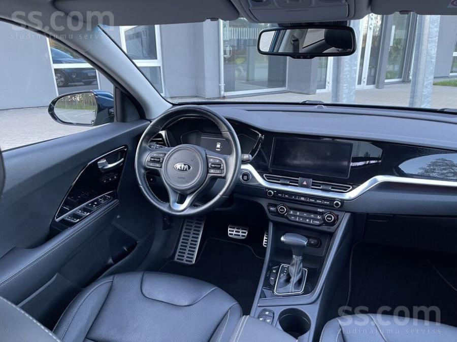 Zils Kia Niro 2021 Jūrmala, ar dzinēja tilpumu 1.60 L un nobraukumu 0 tūkst. km par 21850 €, foto 25 vietnē AUTOMOTO.COM.LV
