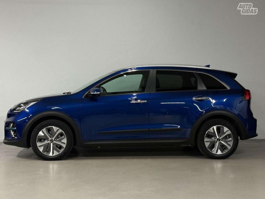 Blue Kia Niro 2021 in Kaunas, with an engine capacity of 0.00 L and mileage of 47 thousand km for 24264 €, photo 6 on AUTOMOTO.COM.LV