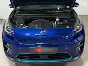 Blue Kia Niro 2021 in Kaunas, with an engine capacity of 0.00 L and mileage of 47 thousand km for 24264 €, photo 18 on AUTOMOTO.COM.LV