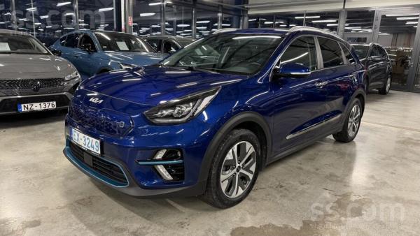 Zils Kia Niro 2021 Rīga, ar dzinēja tilpumu 1.60 L un nobraukumu 120 tūkst. km par 17900 €, foto 1 vietnē AUTOMOTO.COM.LV