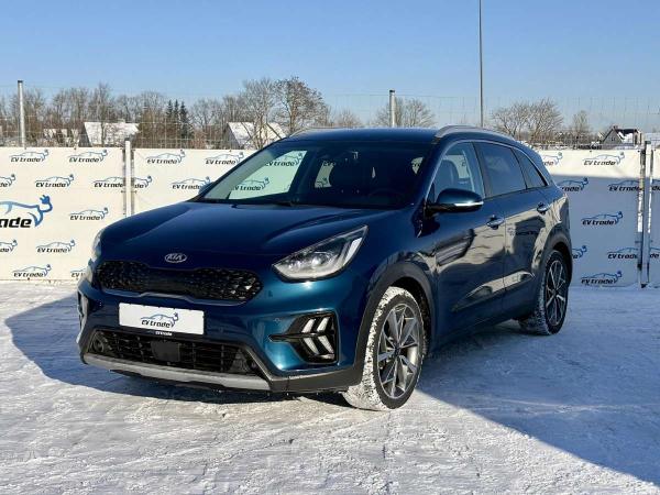 Blue Kia Niro 2021 in Vilnius, with an engine capacity of 1.59 L and mileage of 107 thousand km for 16999 €, photo 1 on AUTOMOTO.COM.LV