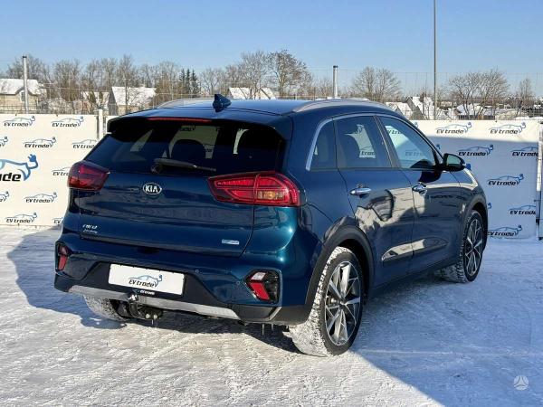 Blue Kia Niro 2021 in Vilnius, with an engine capacity of 1.59 L and mileage of 107 thousand km for 16999 €, photo 2 on AUTOMOTO.COM.LV