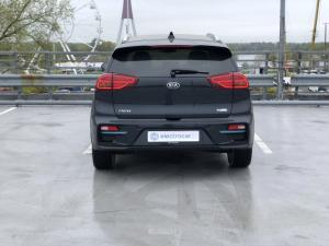 Blue Kia Niro 2021 in Riga, with an engine capacity of 0.00 L and mileage of 87 thousand km for 19900 €, photo 8 on AUTOMOTO.COM.LV