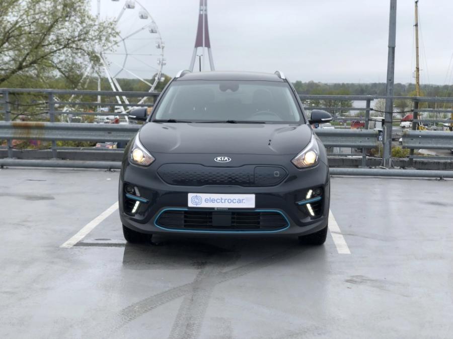 Blue Kia Niro 2021 in Riga, with an engine capacity of 0.00 L and mileage of 87 thousand km for 19900 €, photo 16 on AUTOMOTO.COM.LV