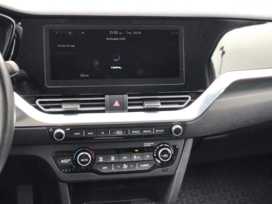 Blue Kia Niro 2021 in Riga, with an engine capacity of 0.00 L and mileage of 87 thousand km for 19900 €, photo 20 on AUTOMOTO.COM.LV