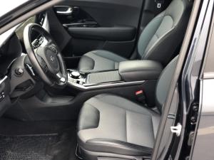 Blue Kia Niro 2021 in Riga, with an engine capacity of 0.00 L and mileage of 87 thousand km for 19900 €, photo 22 on AUTOMOTO.COM.LV