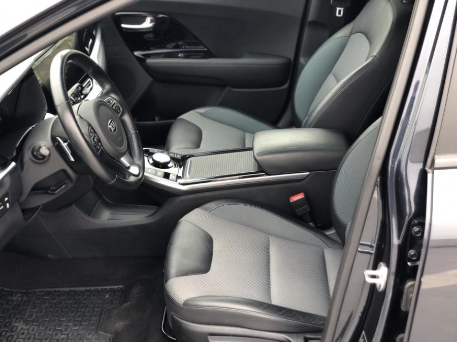 Blue Kia Niro 2021 in Riga, with an engine capacity of 0.00 L and mileage of 87 thousand km for 19900 €, photo 22 on AUTOMOTO.COM.LV