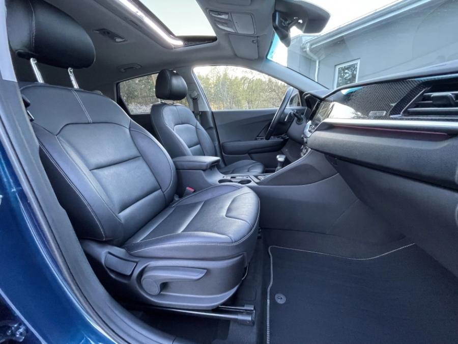 Синий Киа Niro 2021 в Рига, объемом двигателя 1.60 л и пробегом 97 тыс. км за 22500 €, фото 7 на AUTOMOTO.COM.LV