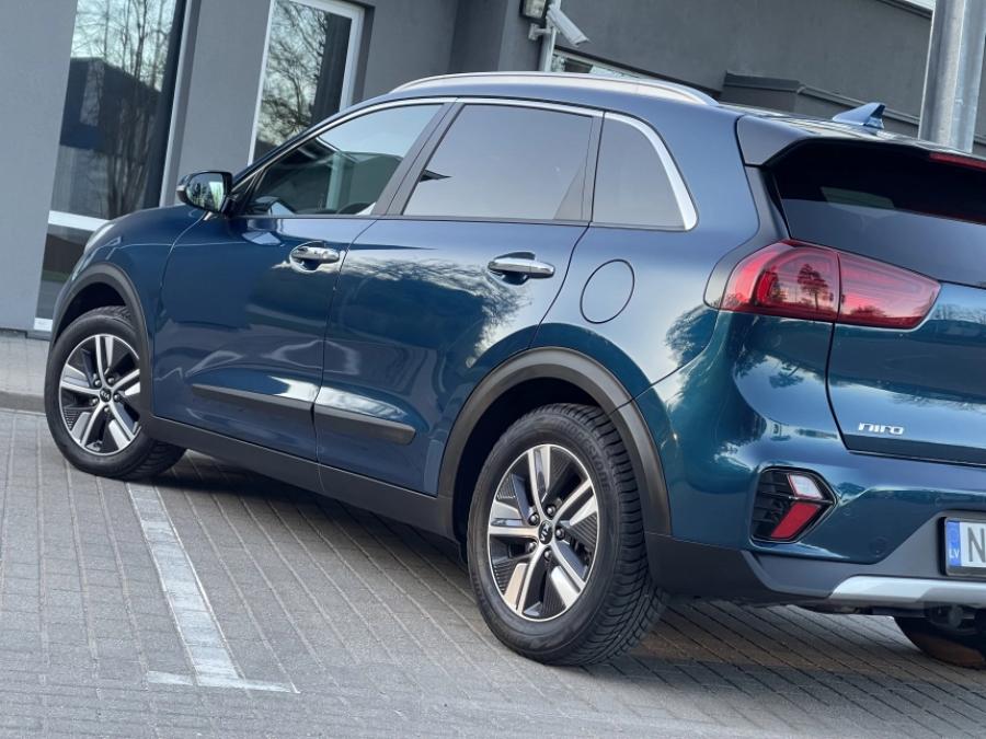 Синий Киа Niro 2021 в Рига, объемом двигателя 1.60 л и пробегом 97 тыс. км за 22500 €, фото 17 на AUTOMOTO.COM.LV