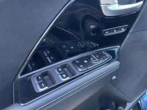 Синий Киа Niro 2021 в Рига, объемом двигателя 1.60 л и пробегом 97 тыс. км за 22500 €, фото 30 на AUTOMOTO.COM.LV