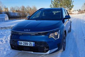 Blue Kia Niro 2022 in Alytus, with an engine capacity of 0.00 L and mileage of 21 thousand km for 23800 €, photo  on AUTOMOTO.COM.LV