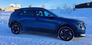 Zils Kia Niro 2022 Alīta, ar dzinēja tilpumu 0.00 L un nobraukumu 21 tūkst. km par 23800 €, foto 12 vietnē AUTOMOTO.COM.LV