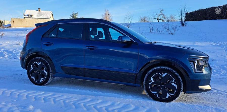 Zils Kia Niro 2022 Alīta, ar dzinēja tilpumu 0.00 L un nobraukumu 21 tūkst. km par 23800 €, foto 12 vietnē AUTOMOTO.COM.LV