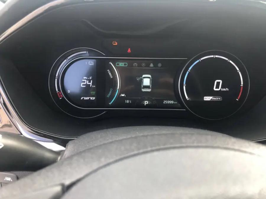 Zils Kia Niro 2022 Rīga, ar dzinēja tilpumu 0.00 L un nobraukumu 26 tūkst. km par 24900 €, foto 10 vietnē AUTOMOTO.COM.LV