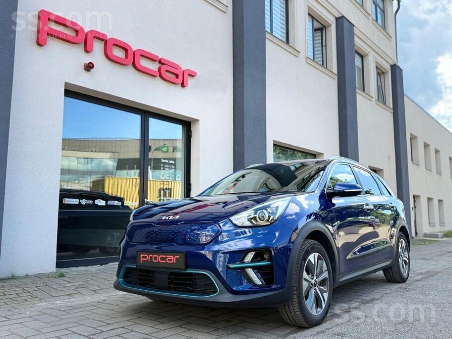 Синий Киа Niro 2022 в Рига, объемом двигателя 0.00 л и пробегом 30 тыс. км за 24990 €, фото 1 на AUTOMOTO.COM.LV
