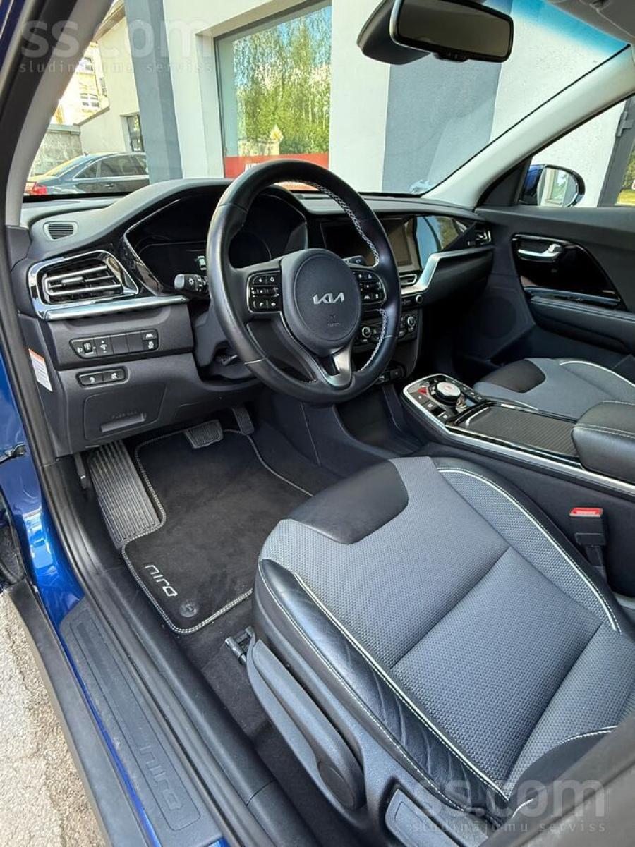 Синий Киа Niro 2022 в Рига, объемом двигателя 0.00 л и пробегом 30 тыс. км за 24990 €, фото 14 на AUTOMOTO.COM.LV