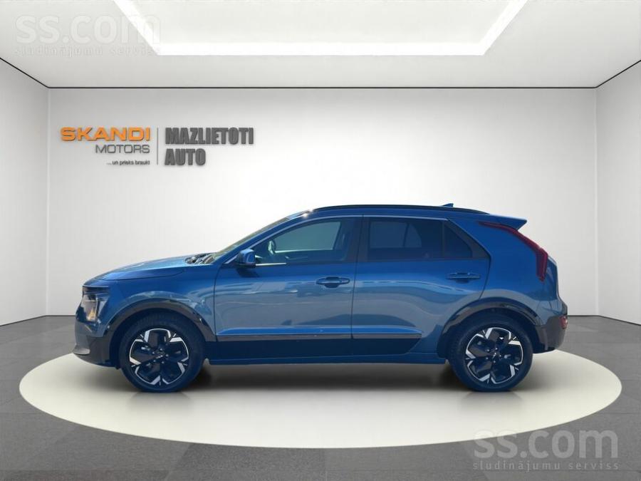Синий Киа Niro 2023 в Рига, объемом двигателя 0.00 л и пробегом 18 тыс. км за 30990 €, фото 4 на AUTOMOTO.COM.LV