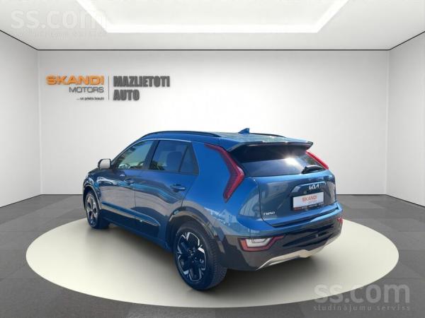 Синий Киа Niro 2023 в Рига, объемом двигателя 0.00 л и пробегом 18 тыс. км за 30990 €, фото 4 на AUTOMOTO.COM.LV