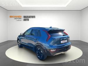 Синий Киа Niro 2023 в Рига, объемом двигателя 0.00 л и пробегом 18 тыс. км за 30990 €, фото 5 на AUTOMOTO.COM.LV