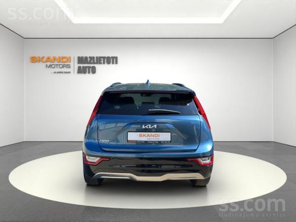 Синий Киа Niro 2023 в Рига, объемом двигателя 0.00 л и пробегом 18 тыс. км за 30990 €, фото 5 на AUTOMOTO.COM.LV