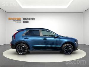 Синий Киа Niro 2023 в Рига, объемом двигателя 0.00 л и пробегом 18 тыс. км за 30990 €, фото 8 на AUTOMOTO.COM.LV