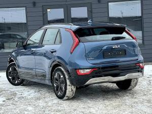 Синий Киа Niro 2023 в Елгава, объемом двигателя 0.00 л и пробегом 150 тыс. км за 20000 €, фото 3 на AUTOMOTO.COM.LV