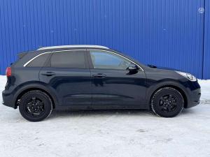 Zils Kia Niro 2017 Kauņa, ar dzinēja tilpumu 1.58 L un nobraukumu 89 tūkst. km par 13500 €, foto 8 vietnē AUTOMOTO.COM.LV