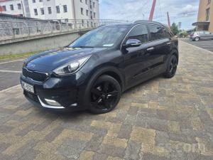Blue Kia Niro 2019 in Jelgava, with an engine capacity of 1.60 L and mileage of 86 thousand km for 16300 €, photo  on AUTOMOTO.COM.LV