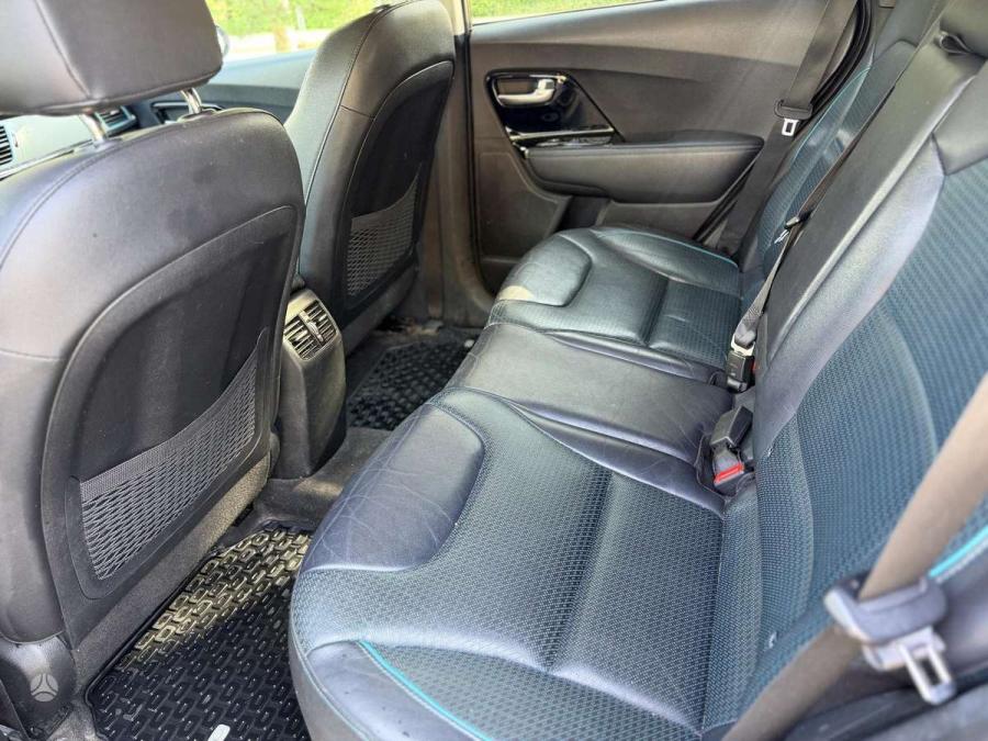 Zils Kia Niro 2019 Kauņa, ar dzinēja tilpumu 0.00 L un nobraukumu 350 tūkst. km par 11950 €, foto 12 vietnē AUTOMOTO.COM.LV