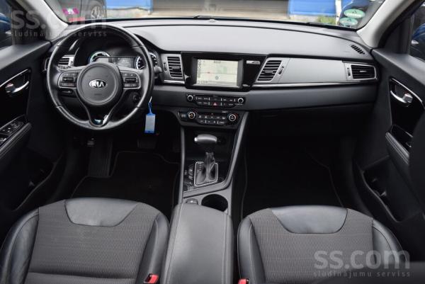 Zils Kia Niro 2019 Rīga, ar dzinēja tilpumu 1.60 L un nobraukumu 177 tūkst. km par 13500 €, foto 4 vietnē AUTOMOTO.COM.LV