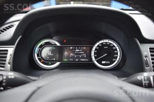 Blue Kia Niro 2019 in Riga, with an engine capacity of 1.60 L and mileage of 177 thousand km for 13500 €, photo 8 on AUTOMOTO.COM.LV