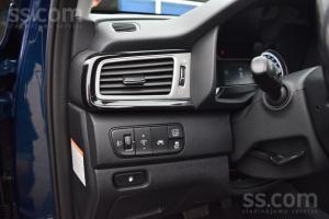 Blue Kia Niro 2019 in Riga, with an engine capacity of 1.60 L and mileage of 177 thousand km for 13500 €, photo 10 on AUTOMOTO.COM.LV